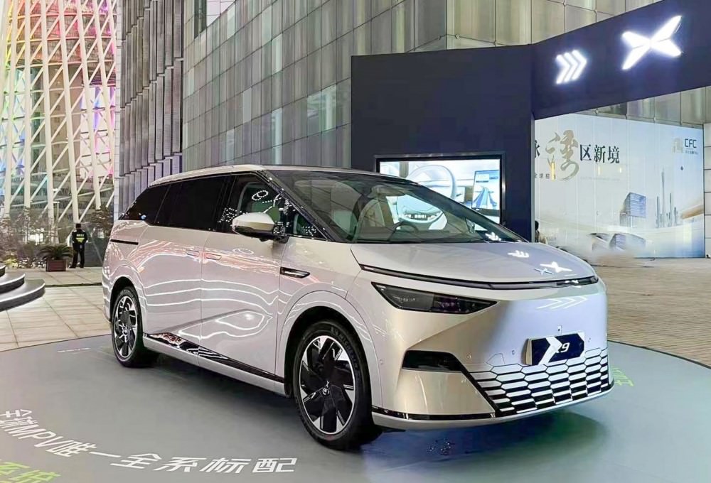 Xpeng Launches the X9 Electric MPV